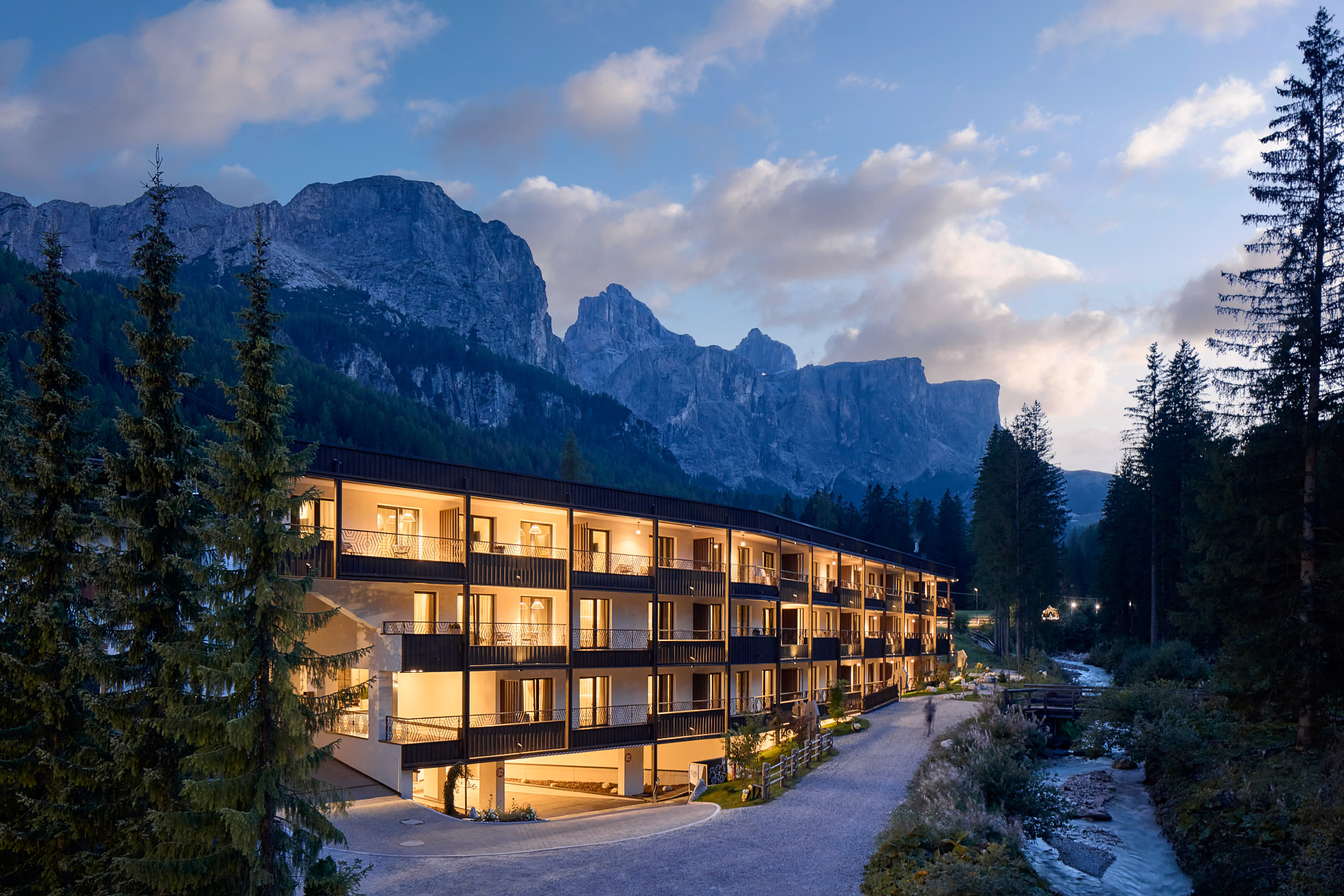 Movi Family Apart-Hotel in Corvara - Alta Badia, Dolomites